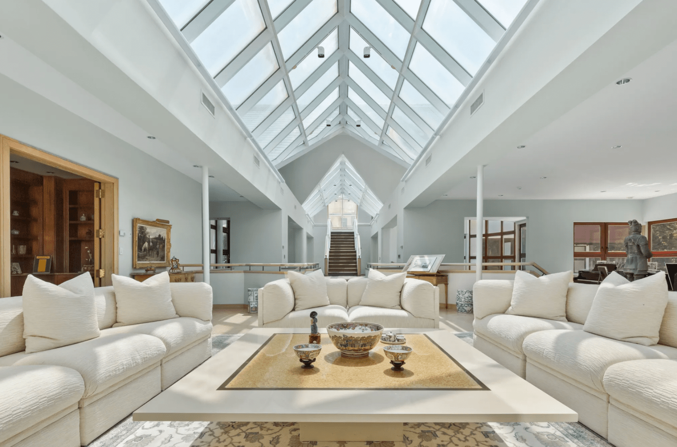 House of the Week: Tennis Court, Pool & Hot Tub on 2.2 acres in ...